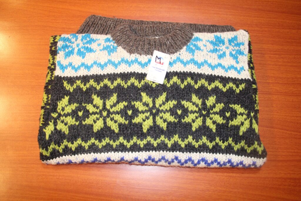 Woolen Sweater - Nepal Handicraft Collections